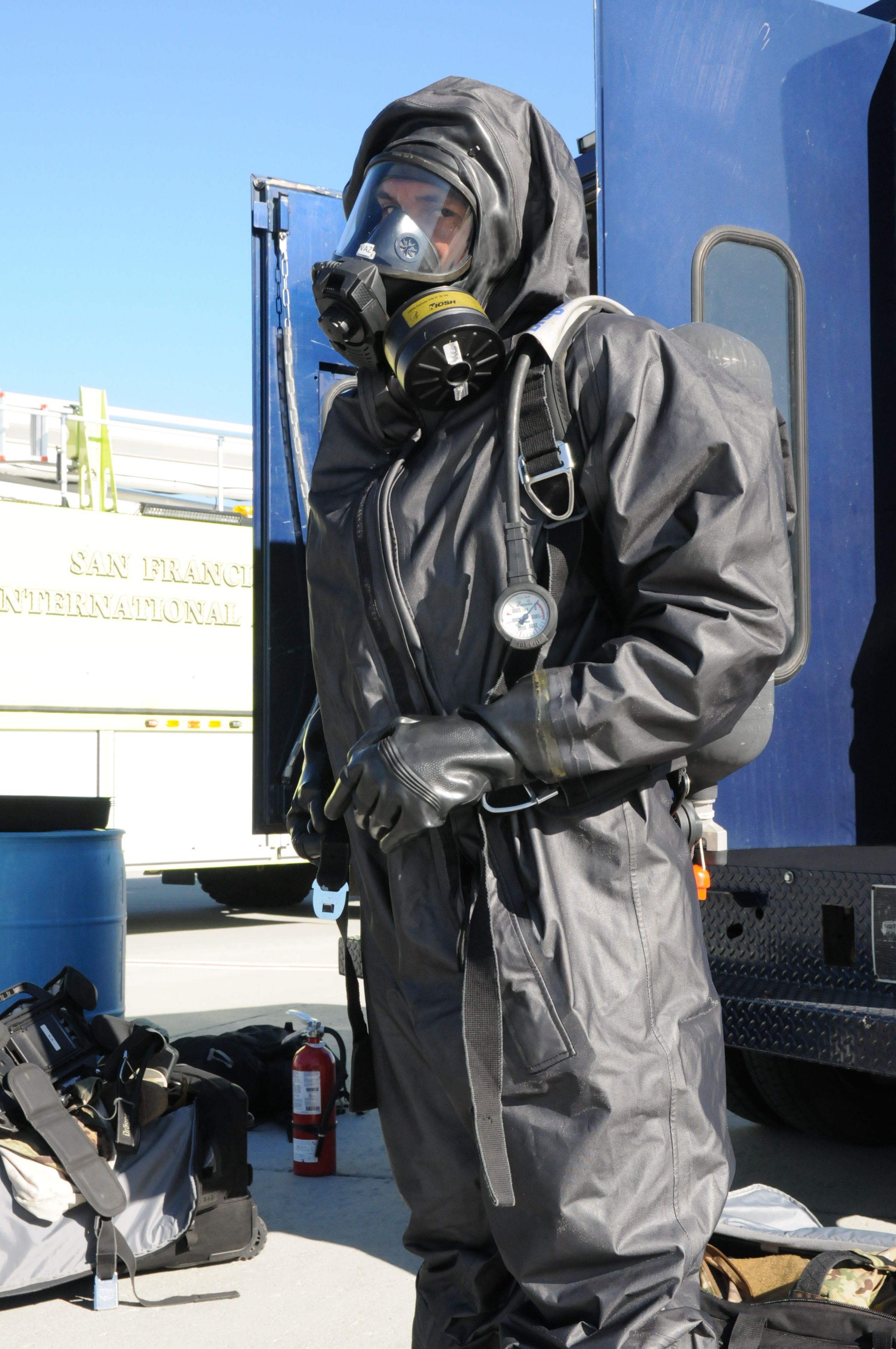 95th Civil Support Team engage in a CBRN/Hostage Rescue training exercise